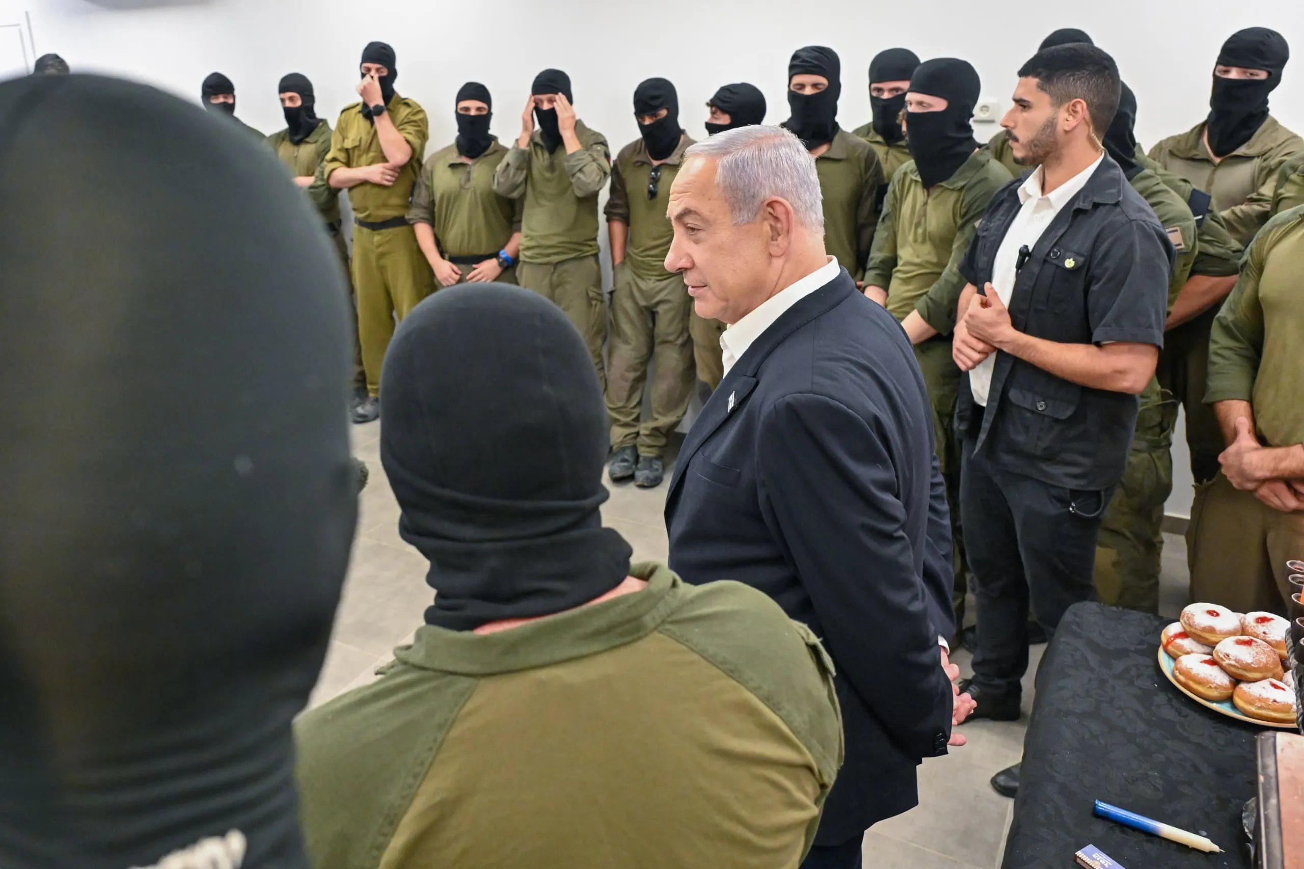 רהמ נתניהו ביקר היום ביחידת שלדג וביחידה 669 בבסיס פלמחים